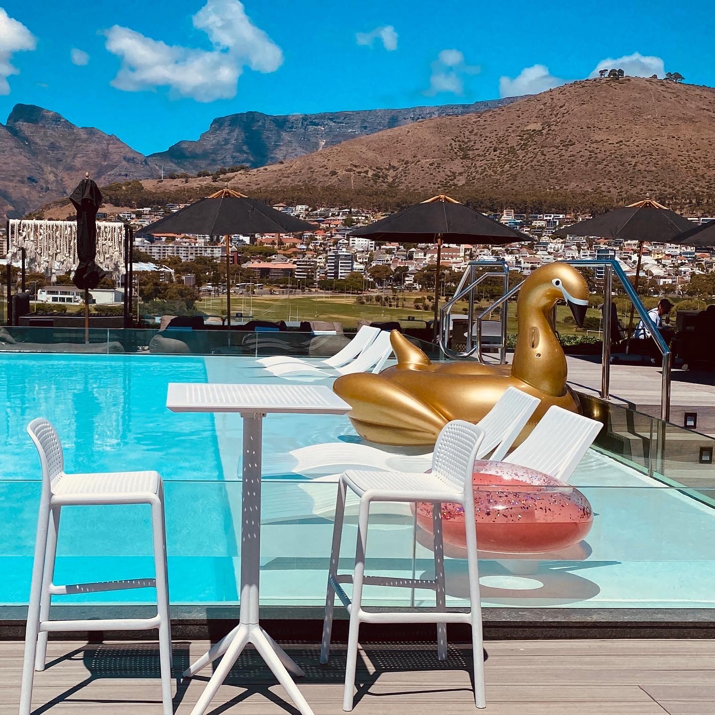 10 Best Romantic Date Ideas For Couples in Cape Town | O'Two Hotel Cape ...